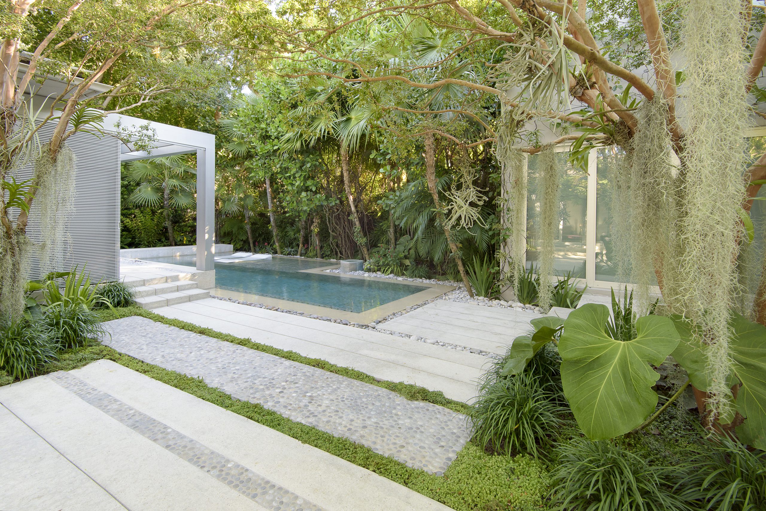 Miami Beach Modern | Raymond Jungles, Inc.
