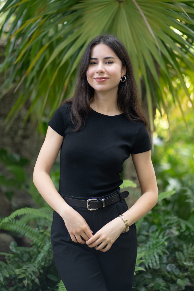 Elif Nur Demir | Raymond Jungles, Inc.